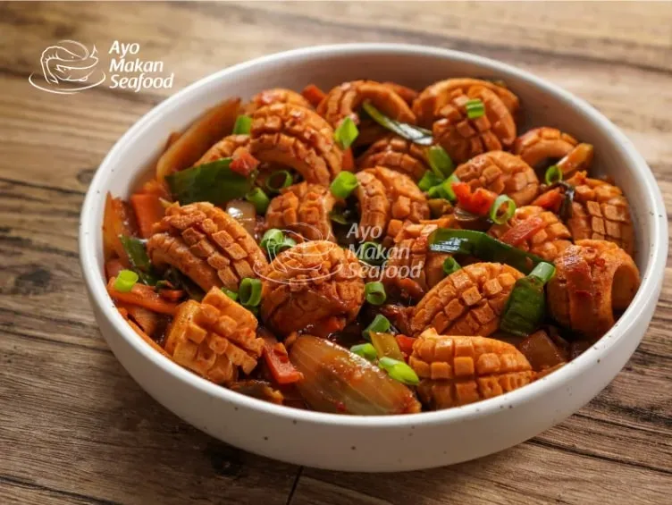 Makan Seafood - Korean Stir-Fried Spicy Squid (Ojingeo-Bokkeum)
